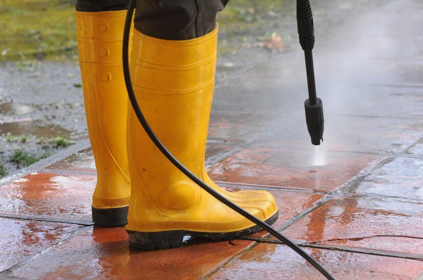 Professional high pressure cleaning - House Joy Cleaners.